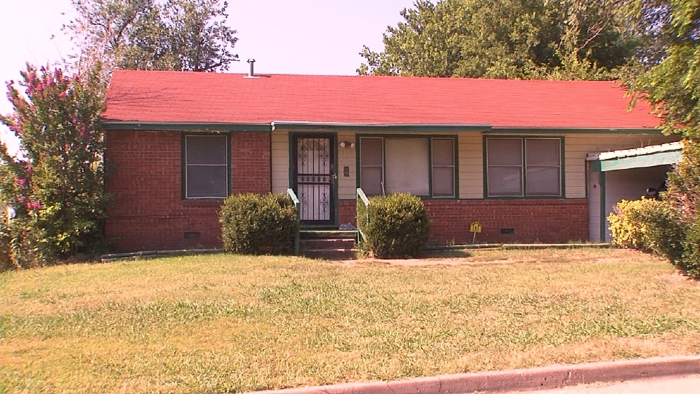 Tpd Mother And Daughter Forced Into Bathroom During Home Invasion Ktul