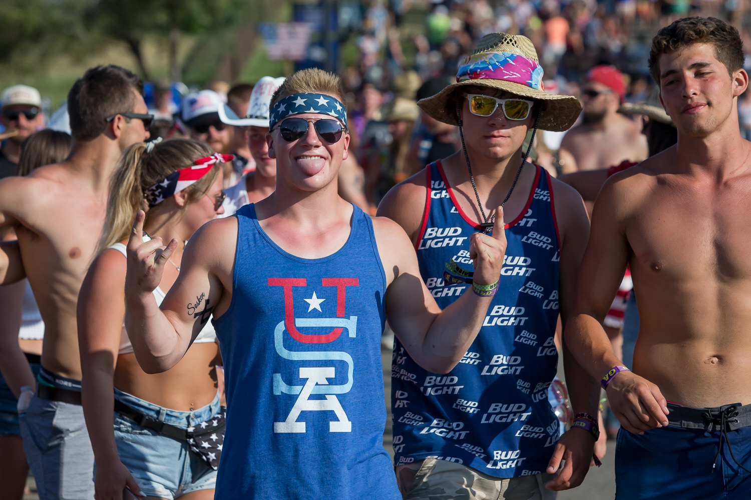Photos Country Music Fans Go Wild At Day 2 Of Watershed Festival Seattle Refined