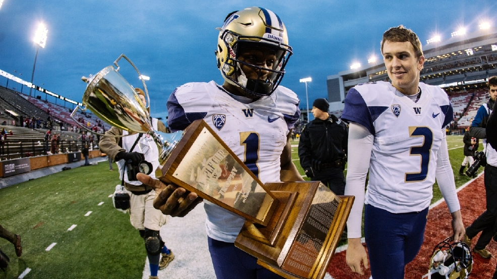UW rolls past Washington State in Apple Cup 45-17 | KOMO