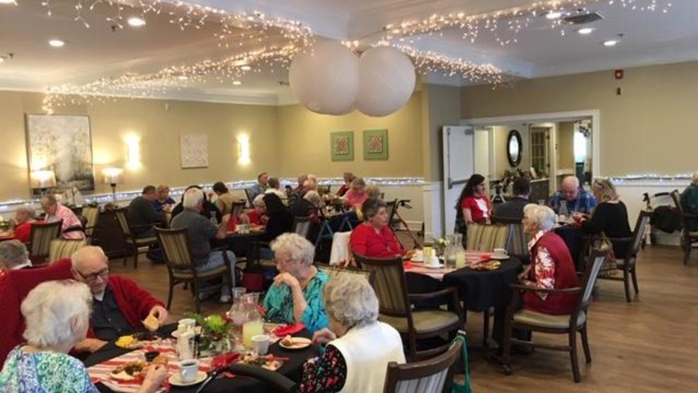 Assisted living home hosts Christmas celebration | WCTI