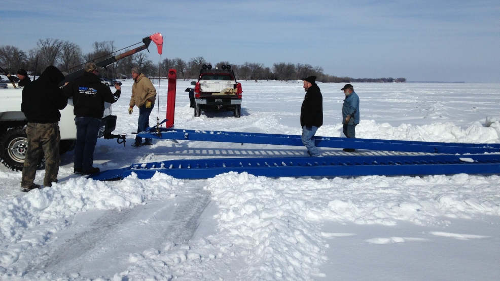 Ice bridges placed on Lake Winnebago | WLUK